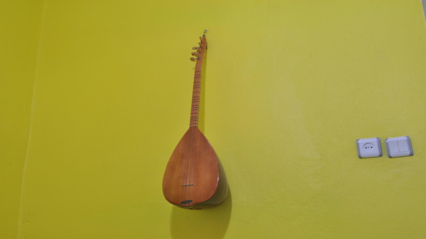 Learn the Setar Notes the Beauty of Persian Music